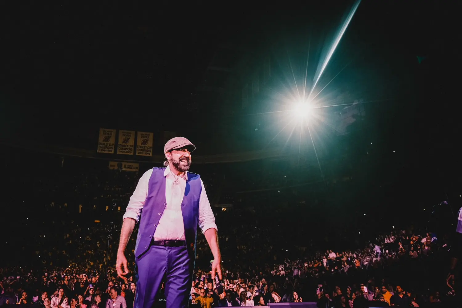 Juan Luis Guerra estrena “Mambo 23” este viernes