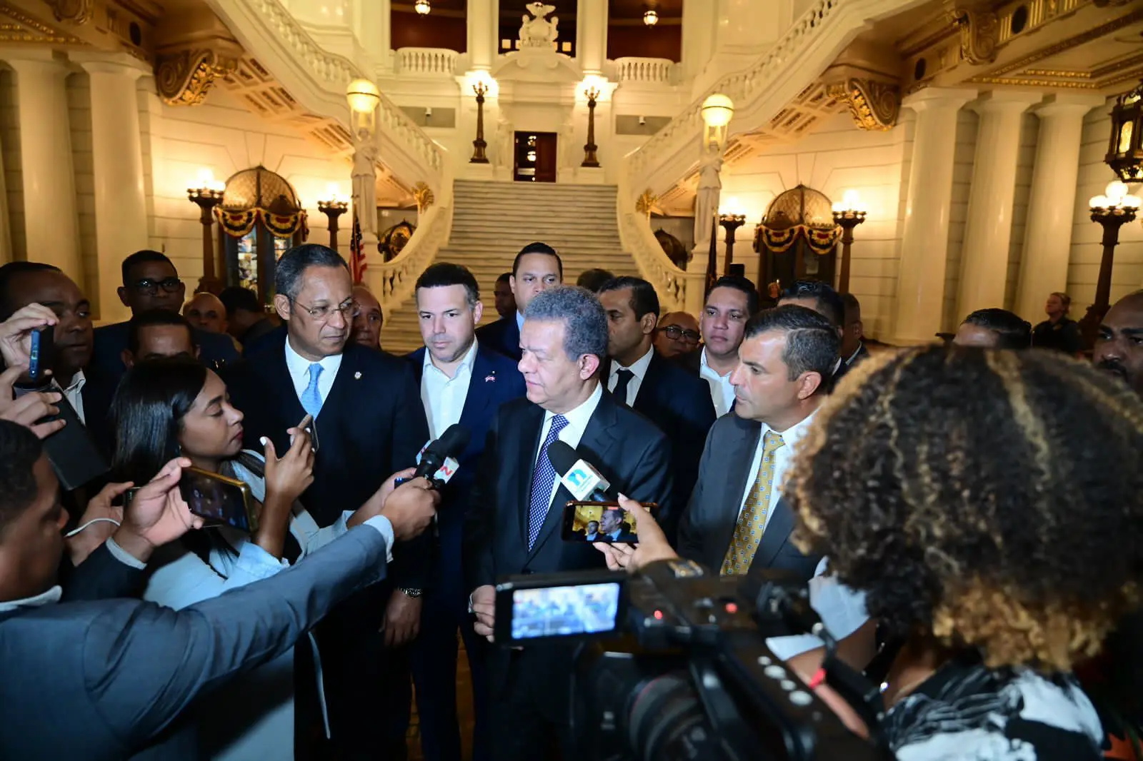 Leonel ve despliegue militar en la frontera como llamado a guerra