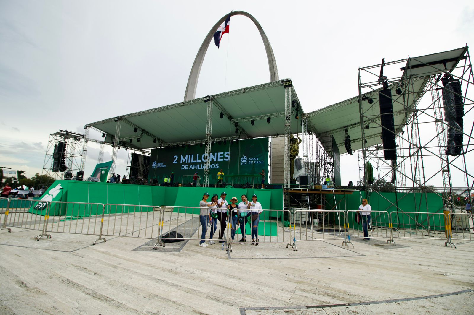 Todo está listo, Fuerza del Pueblo celebra dos millones de inscritos