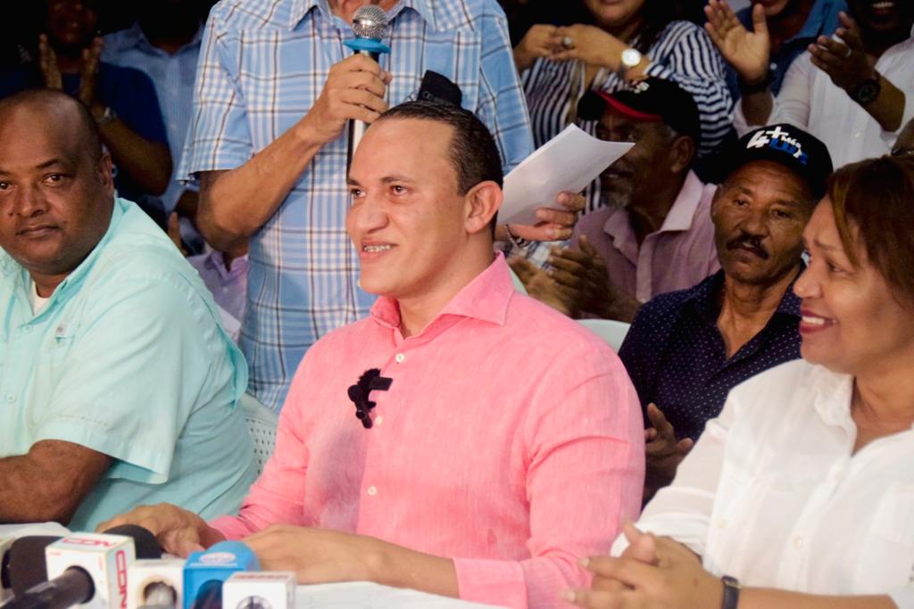 Frank Ramírez oficializa aspiraciones a la Senaduría por San Juan
