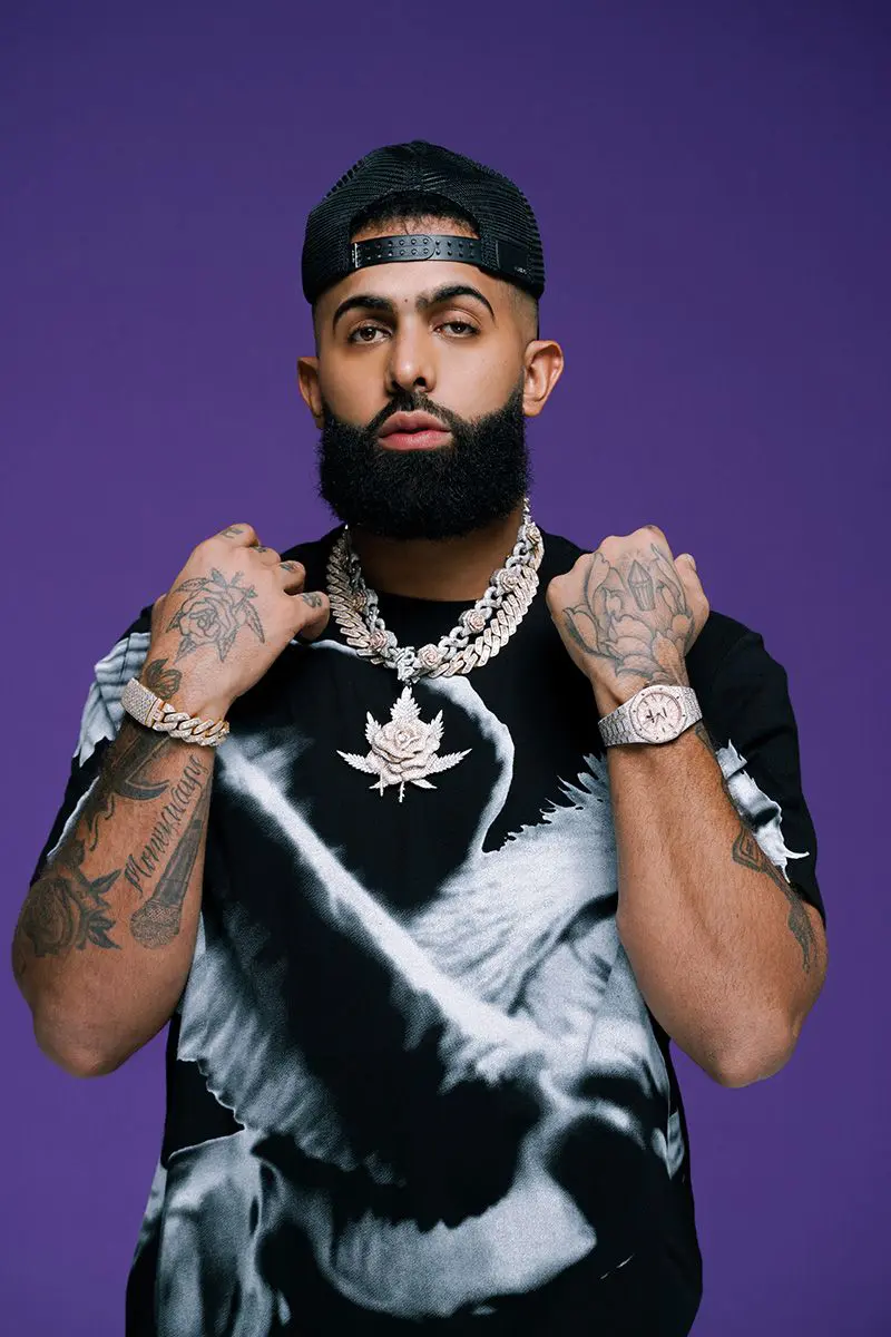 Eladio Carrión se presentará en el Palacio de los Deportes