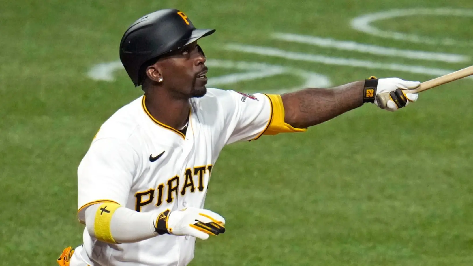 Andrew McCutchen y los Piratas de Pittsburgh pactan para 2024