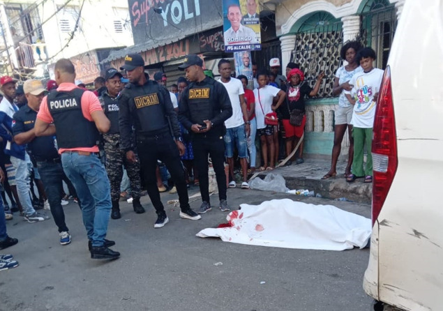 Un muerto en la 42 de Capotillo tras balacera este domingo
