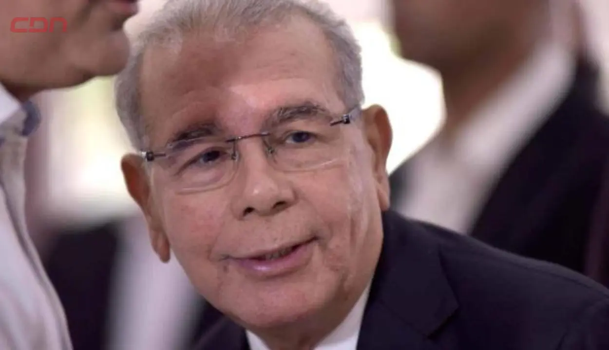 Danilo Medina: "Están desesperados comprando dirigentes”