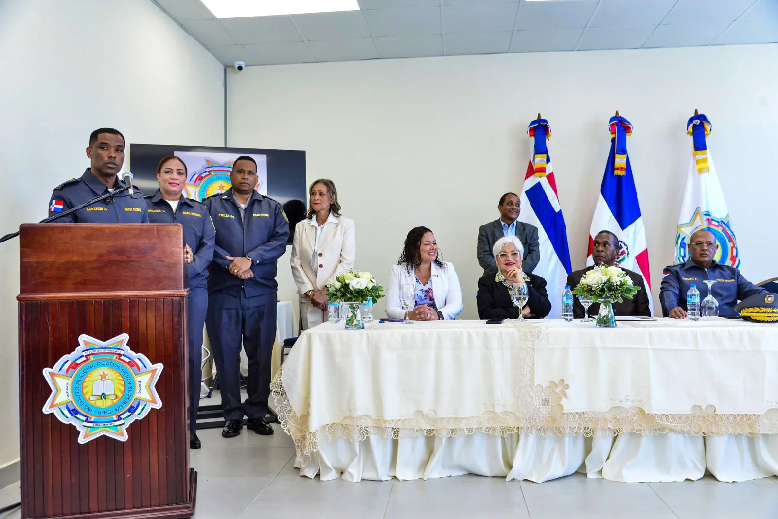 Juramentan nuevo rector del Instituto Policial de Educación