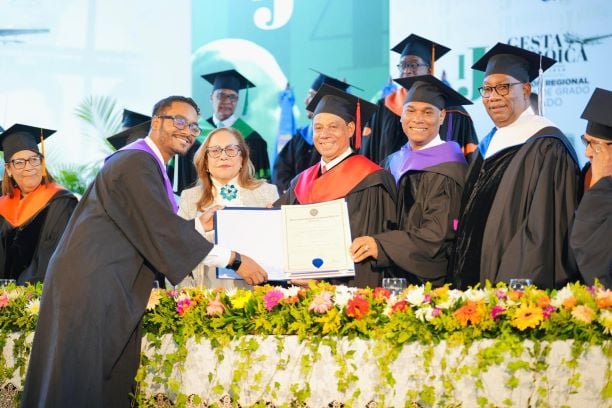 UASD gradúa a 2,048 profesionales de grado y posgrado