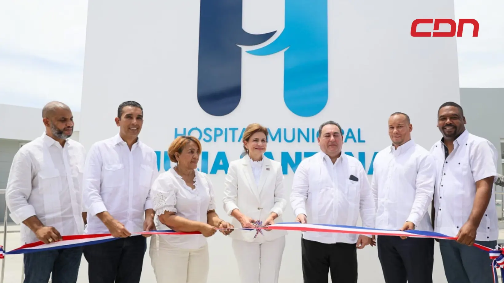 Vicepresidenta Raquel Peña inaugura hospitales en Bahoruco