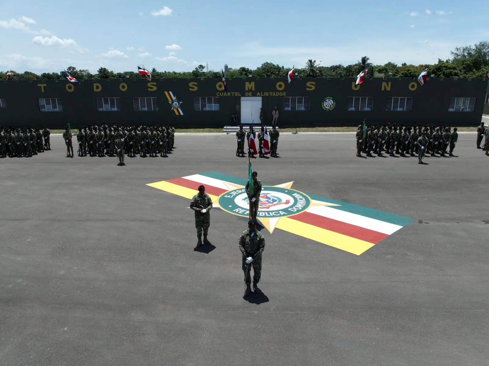 Abinader inaugura nuevas instalaciones Batallón de Infantería