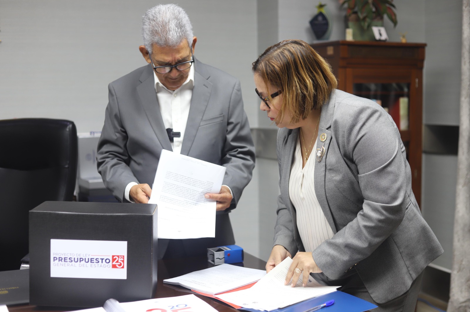 Presentan Presupuesto General del Estado para 2025