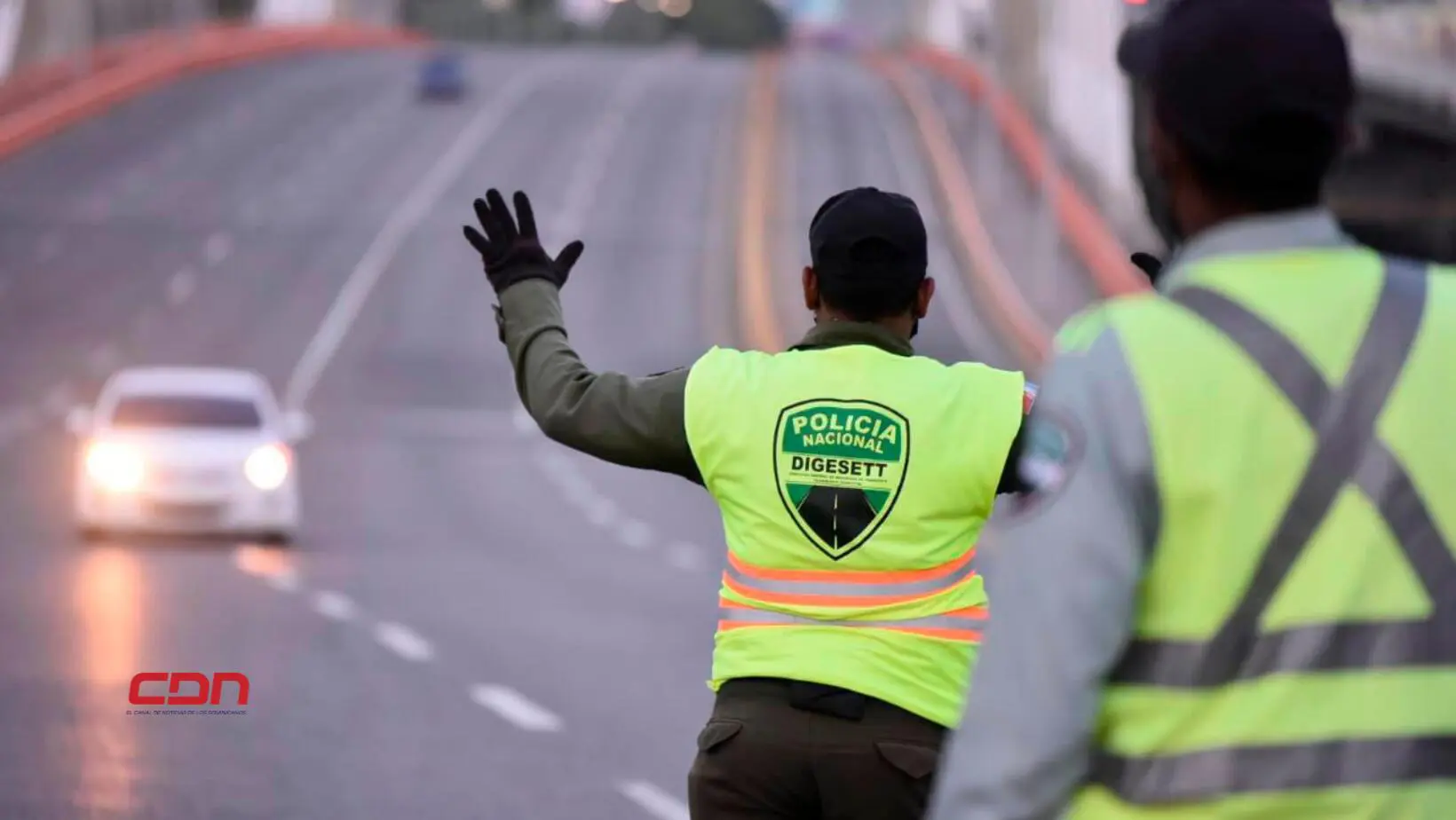 Digesett localiza conductor que obstruyó paso de una ambulancia