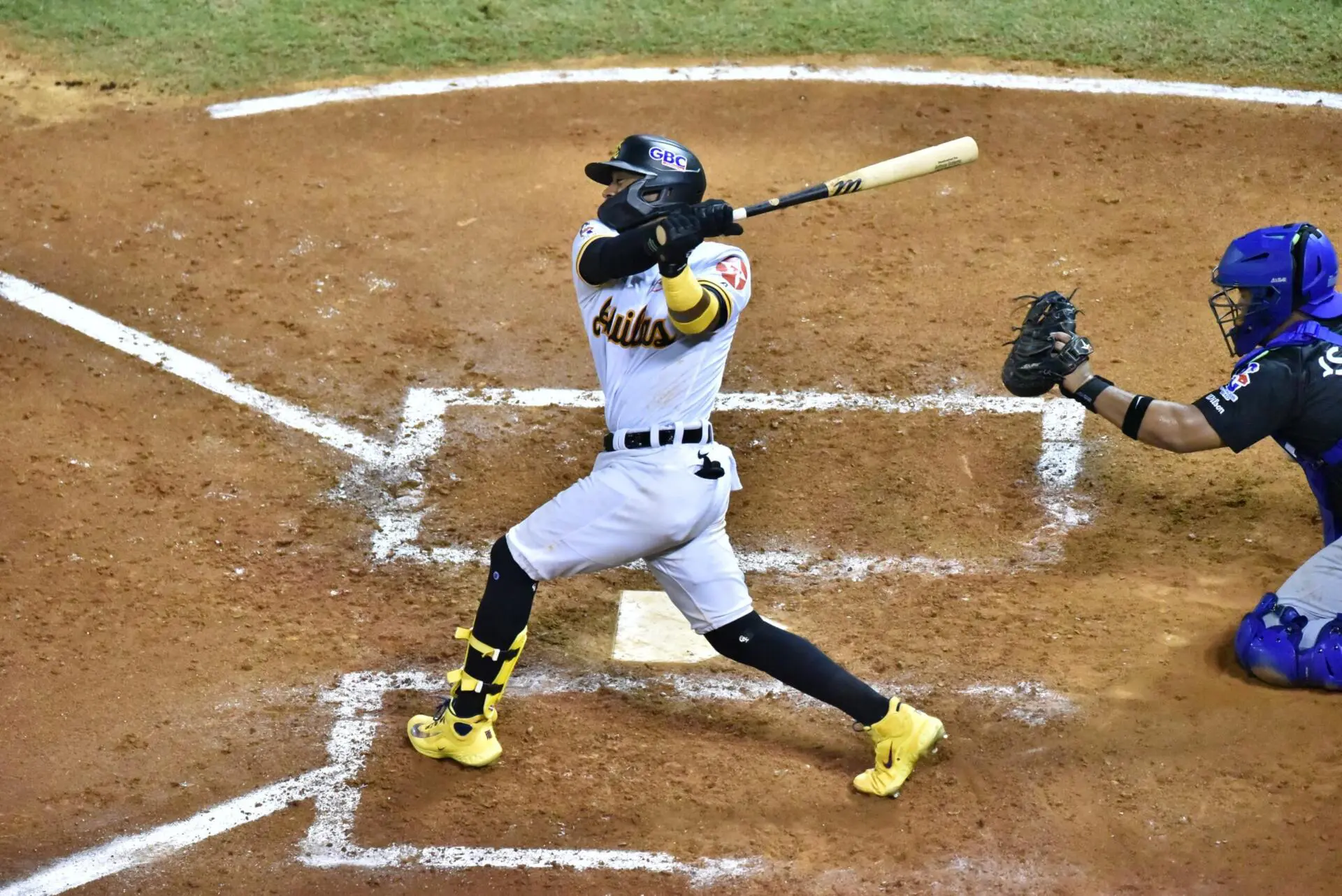 Pelota invernal: juegos HOY 27 de octubre