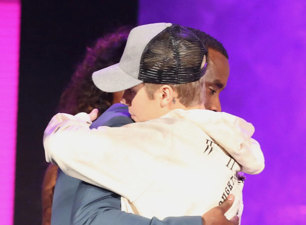 Puff Daddy habría vendido video de abuso a Justin Bieber