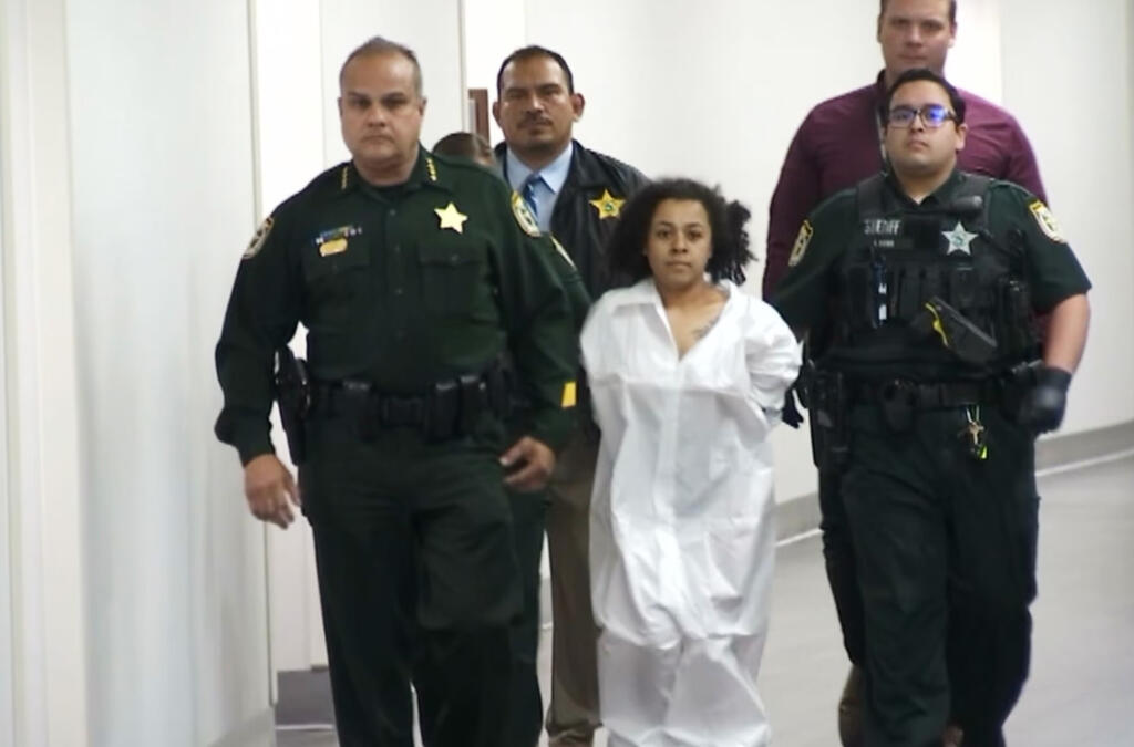 Madre ahogó a su hija de 14 años en una bañera