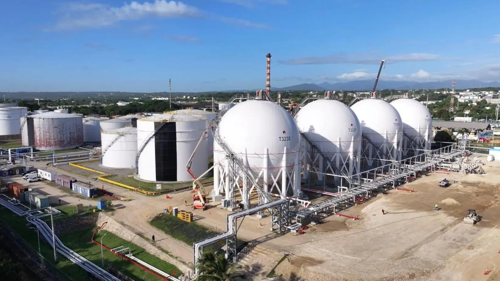 Refidomsa inaugura cuatro esferas de GLP