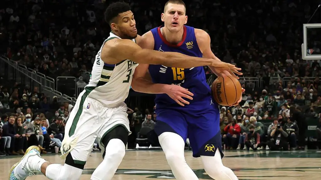 Nikola Jokic y Giannis Antetokounmpo lideran