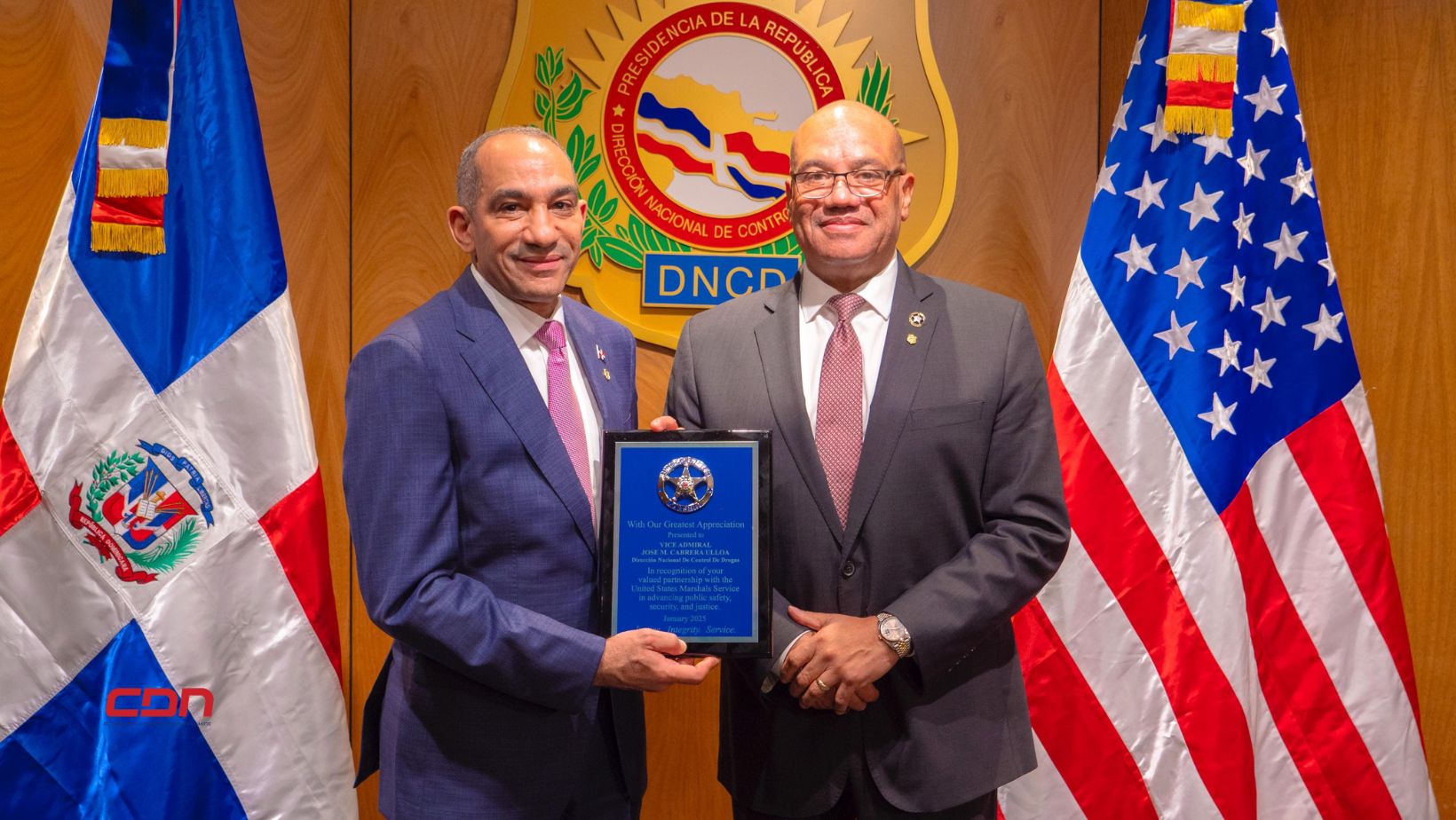 Reconoce al presidente de la DNCD