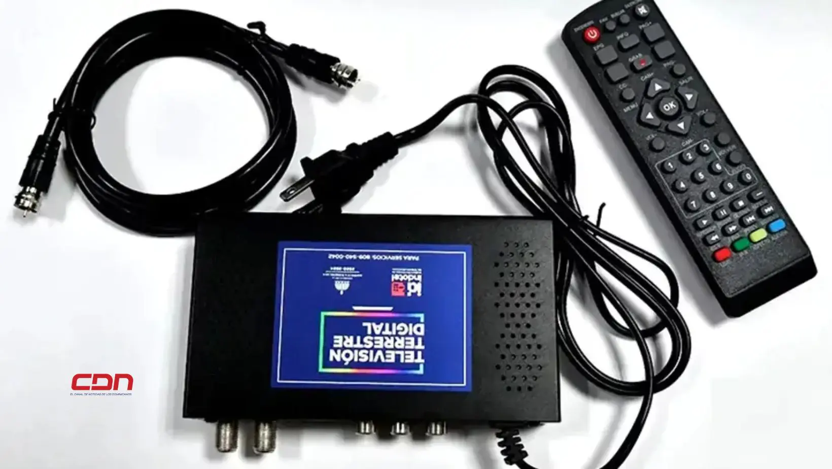 Indotel entrega cajas convertidoras para Televisión Terrestre Digital