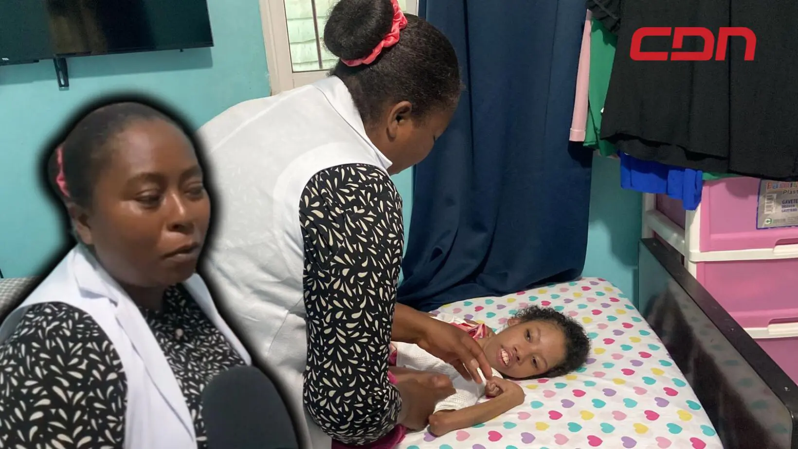 Una madre clama por ayuda para su hija postrada en cama