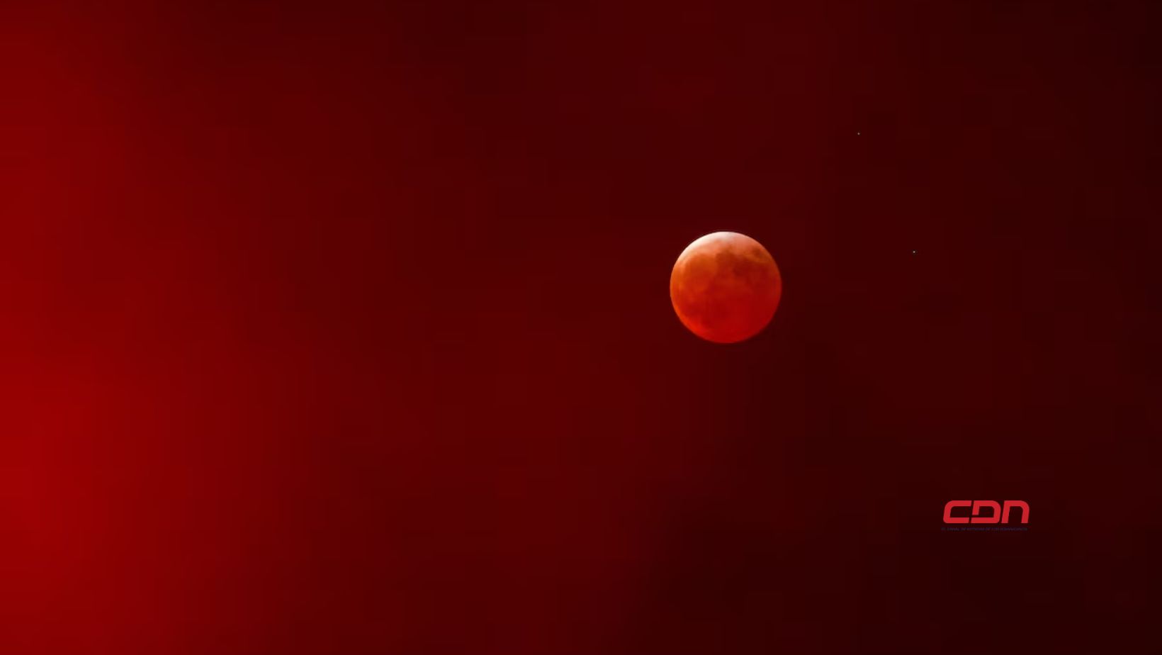 Fotos: Así se vio la Luna de Sangre 2025 en el mundo