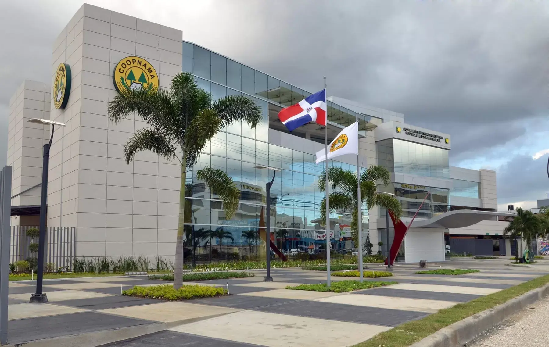 Coopnama insta a Congreso actualizar normativa de cooperativas