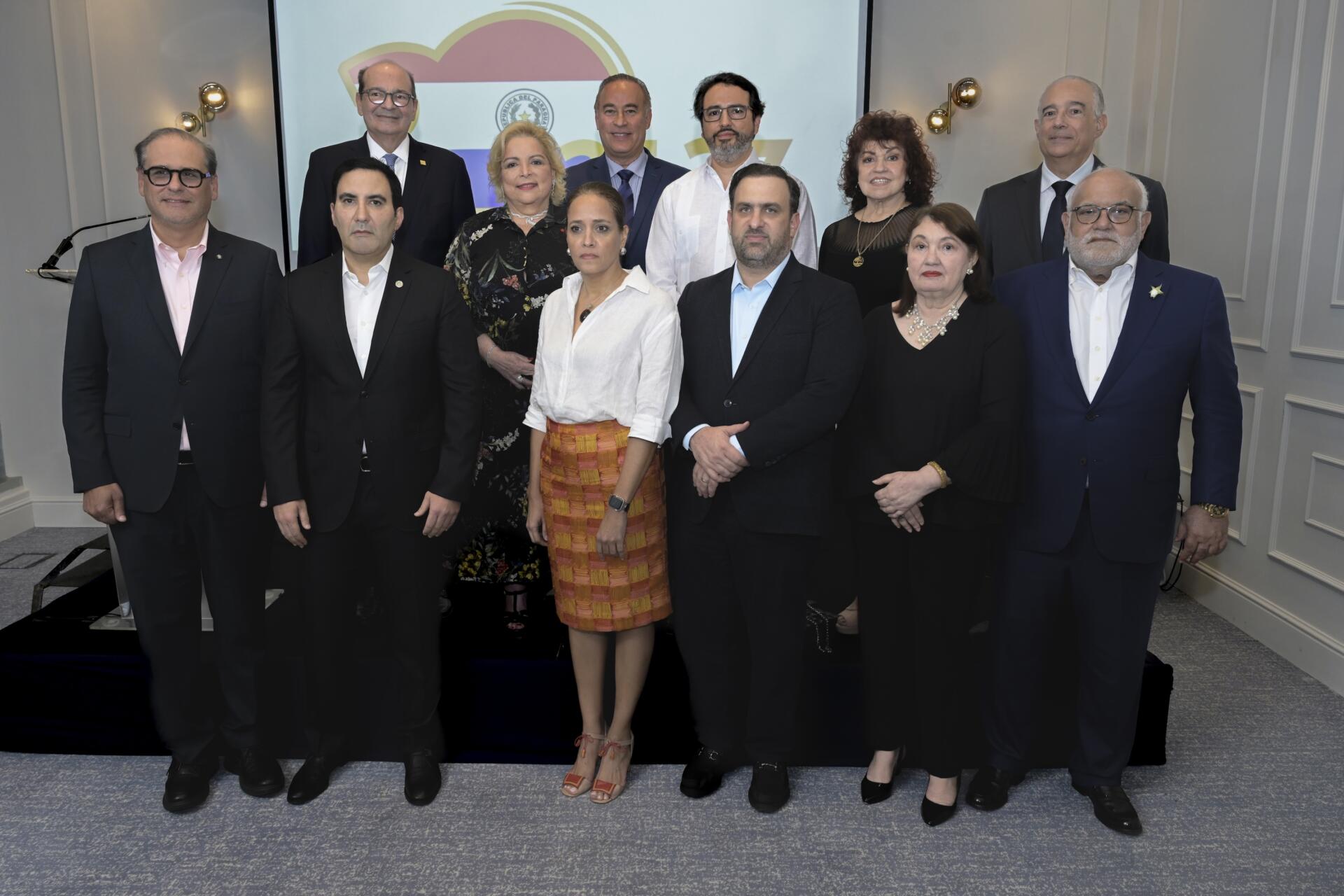 Plancha para dirigir cuerpo consular