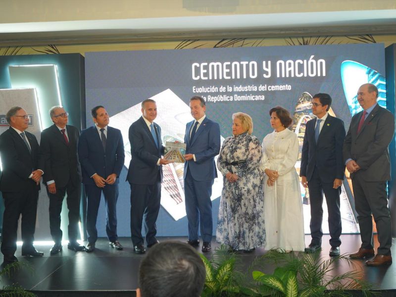Adocem lanza el libro “Cemento y Nación"