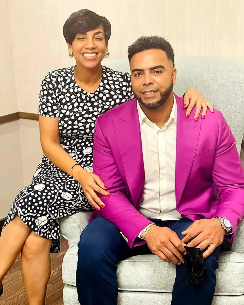 Nelson Cruz recibe apoyo de compañeros