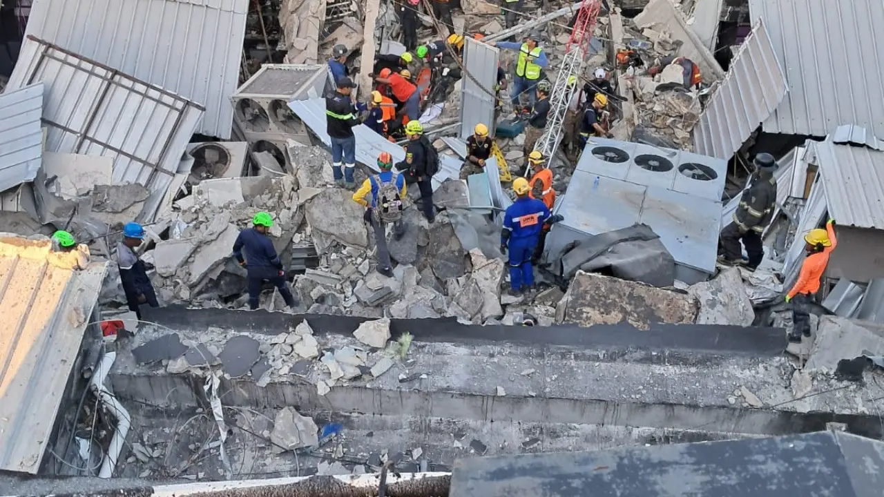 Familias comparten fotos para localizar a desaparecidos en Jet Set