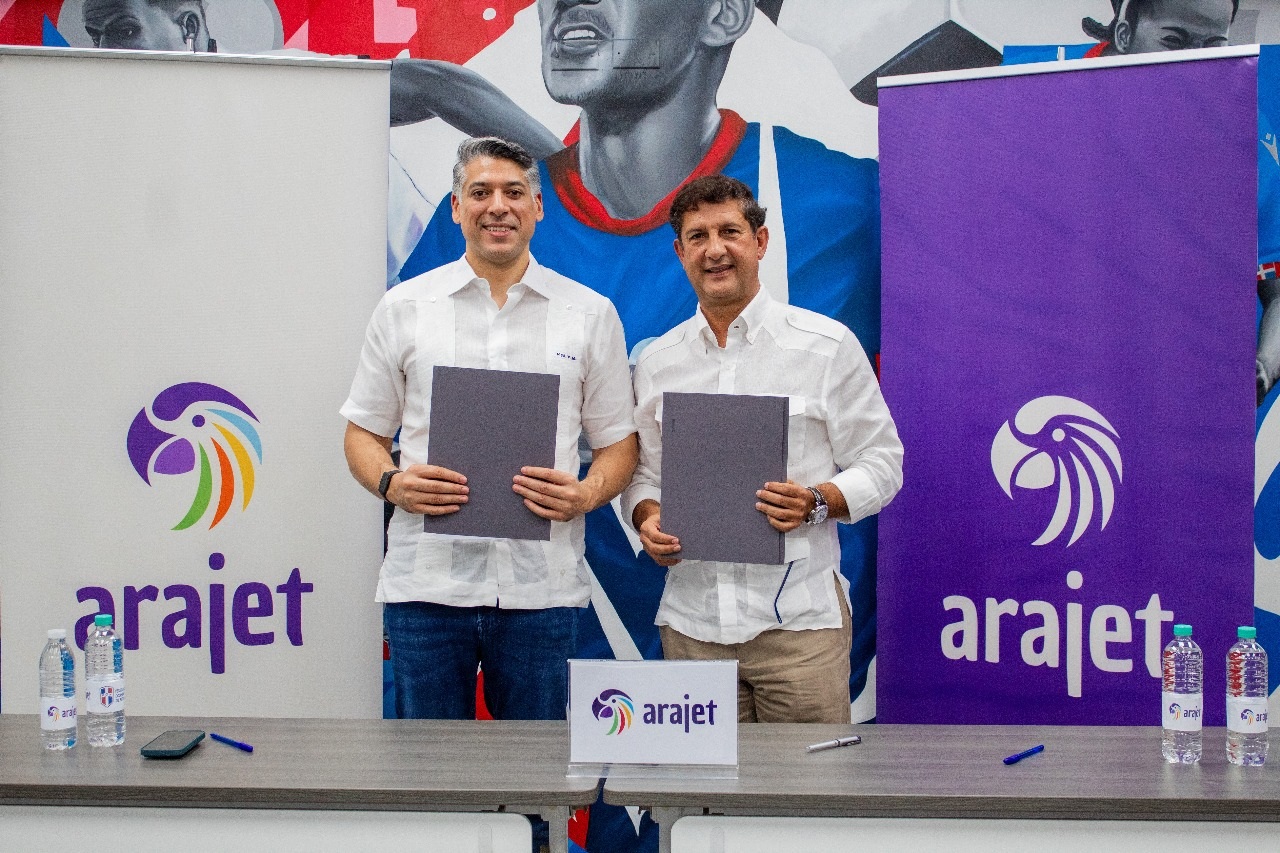 Arajet renueva acuerdo con Federación Dominicana de Fútbol