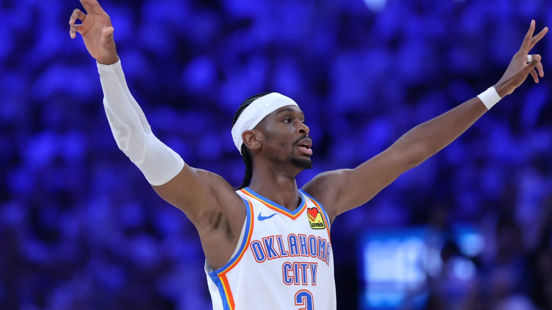 Shai Gilgeous-Alexanderr dió un rolex a cada compañero por MVP