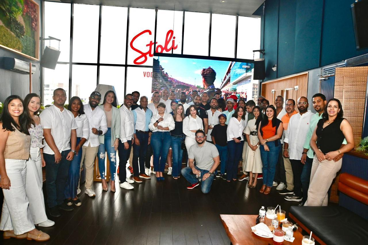 Codessd reúne a sus amigos para disfrutar de la Fórmula 1