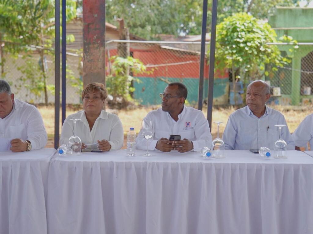 Gobierno inicia proceso de titulación de terrenos en Guanuma