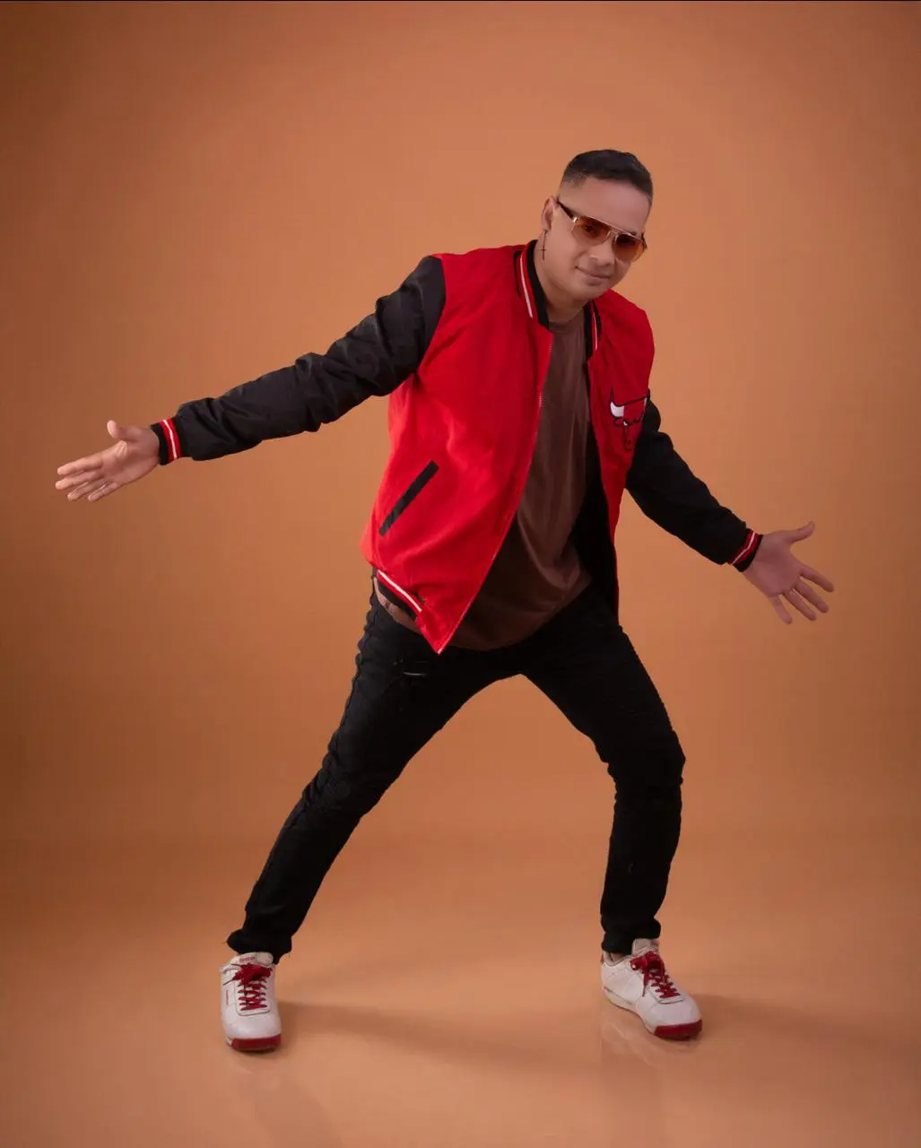 Max Polanco: La nueva voz que refresca la bachata y el merengue