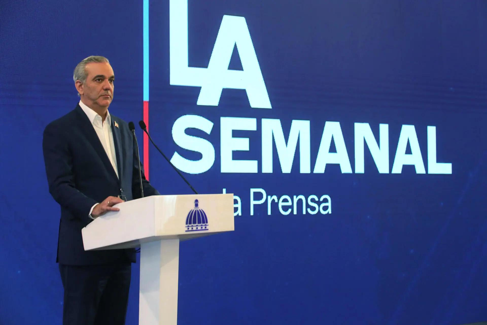 Abinader responde a Danilo Medina y defiende récord de obras