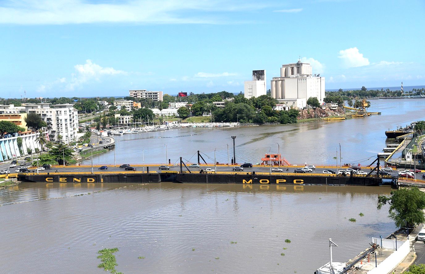 Anuncian cierre temporal del puente flotante de manera temporal