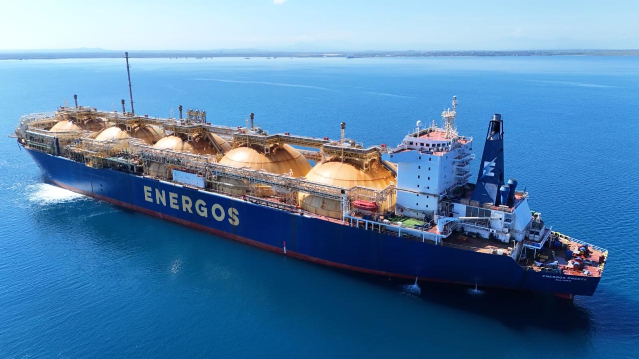 Manzanillo Power Land recibe su primer buque de gas natural