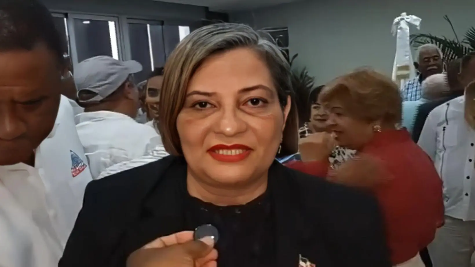 Gobernadora de Hato Mayor rinde cuentas; recibe respaldo