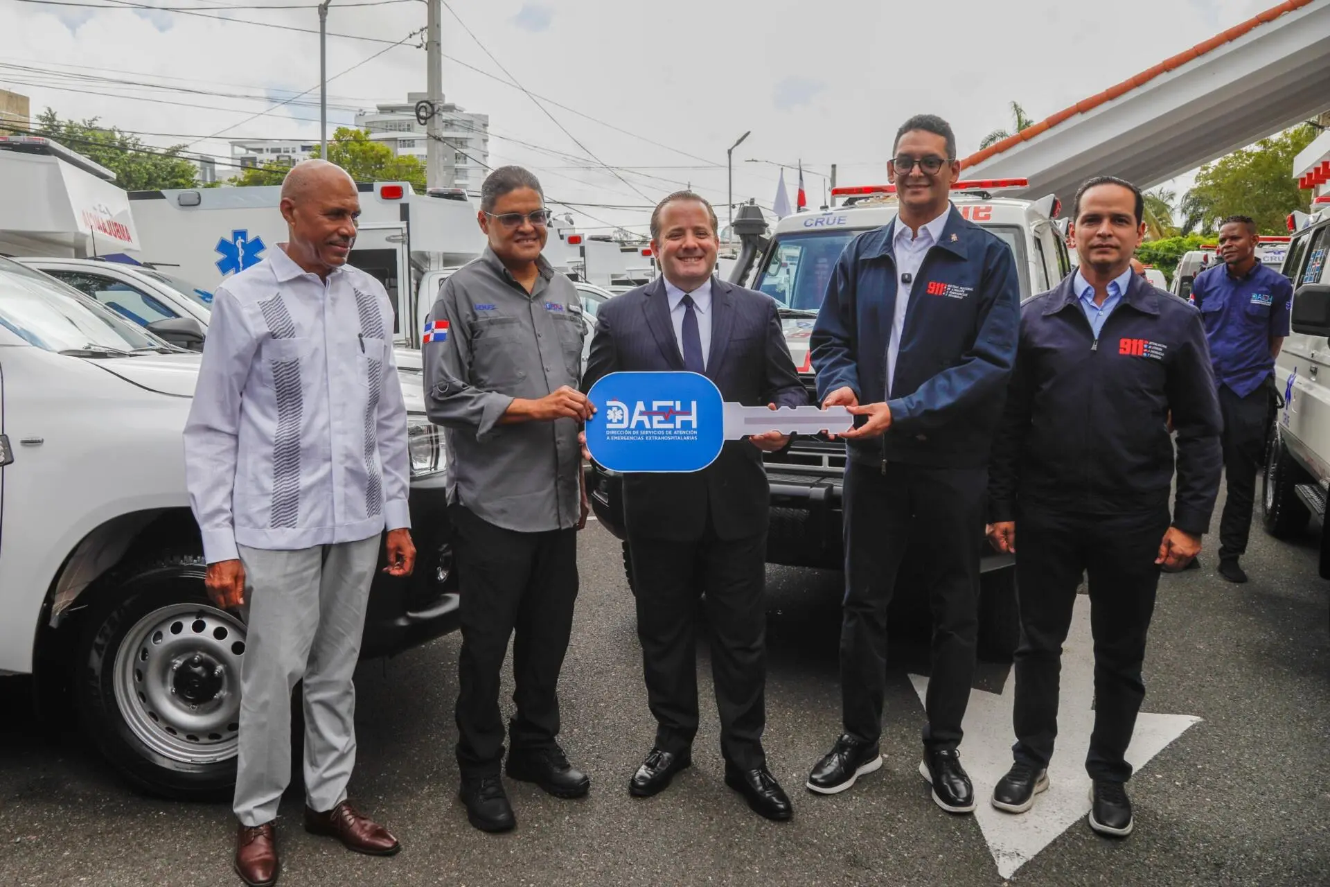 Video | DAEH presenta 43 nuevas ambulancias