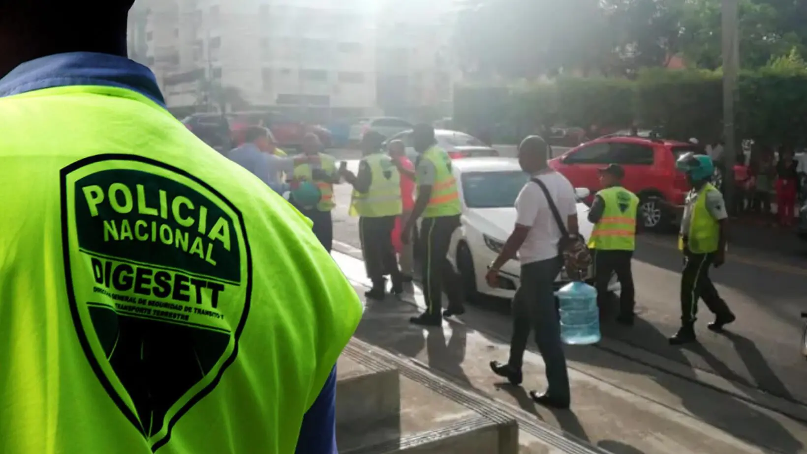 Dictan coerción a conductor atropelló agente de la Digesett