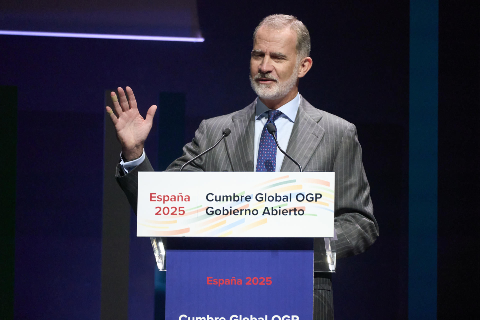 El rey de España dice que "un momento para la esperanza"