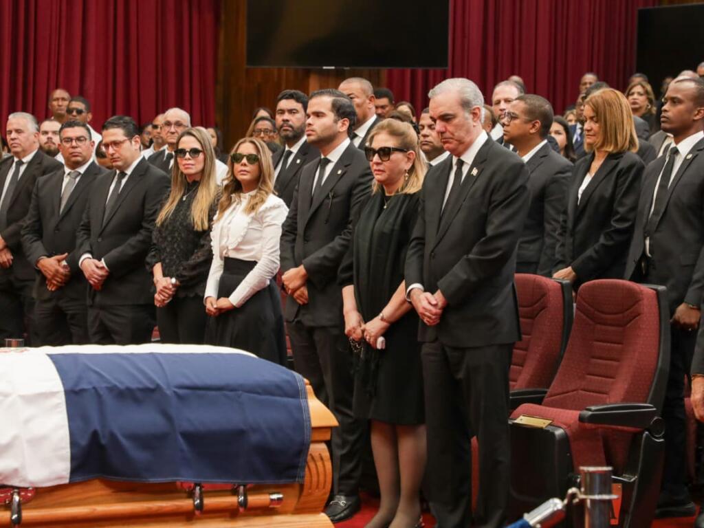 Abinader encabeza honras fúnebres a Vicente Sánchez Baret