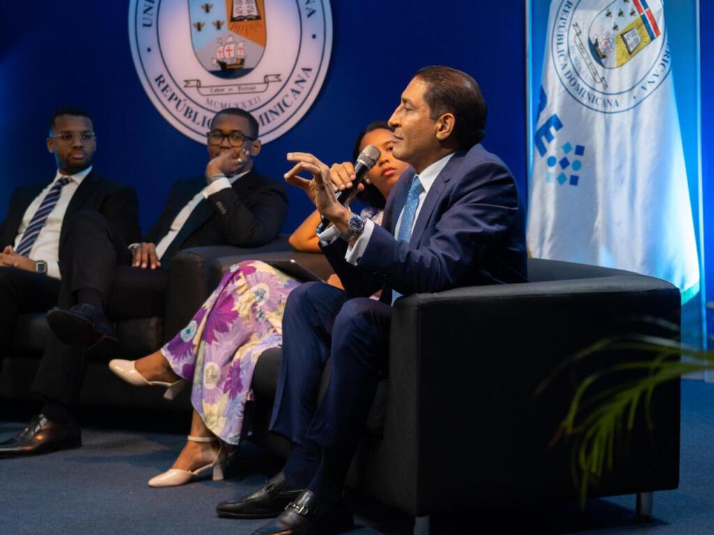 ILSA, UNIBE y Pizca Política debaten el modelo Bukele