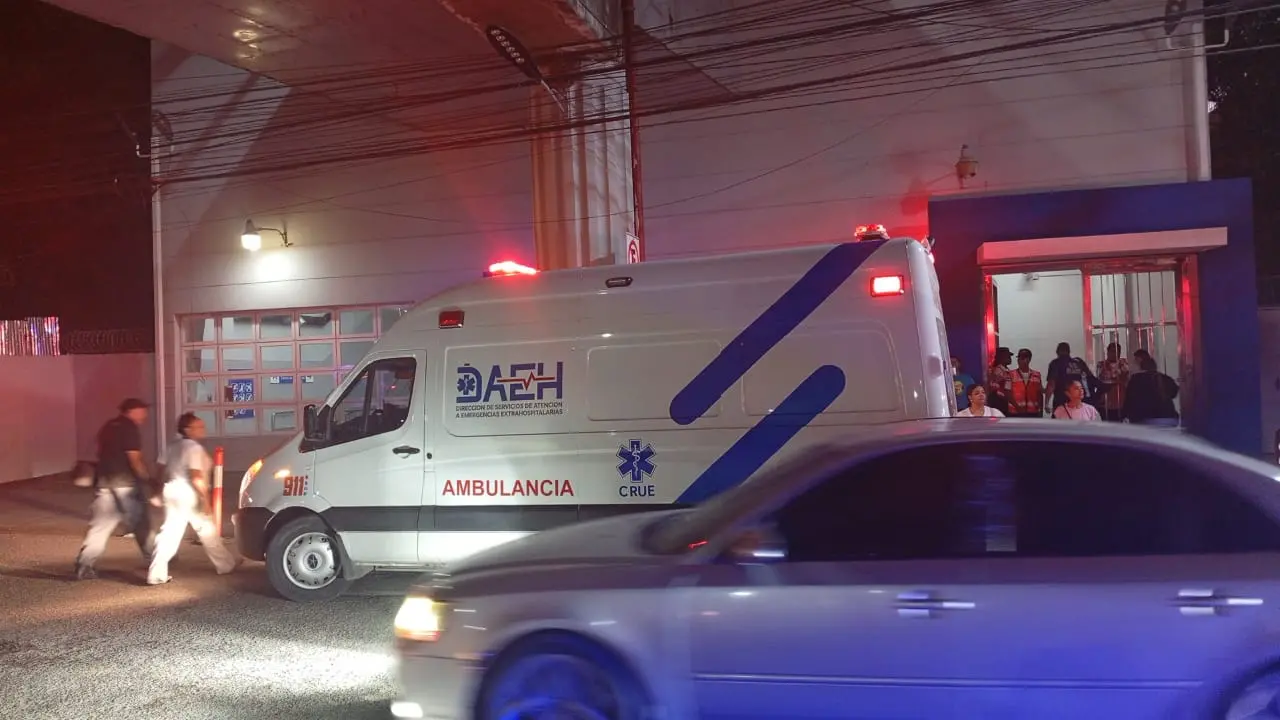 Explosión paraliza el Metro de Santo Domingo