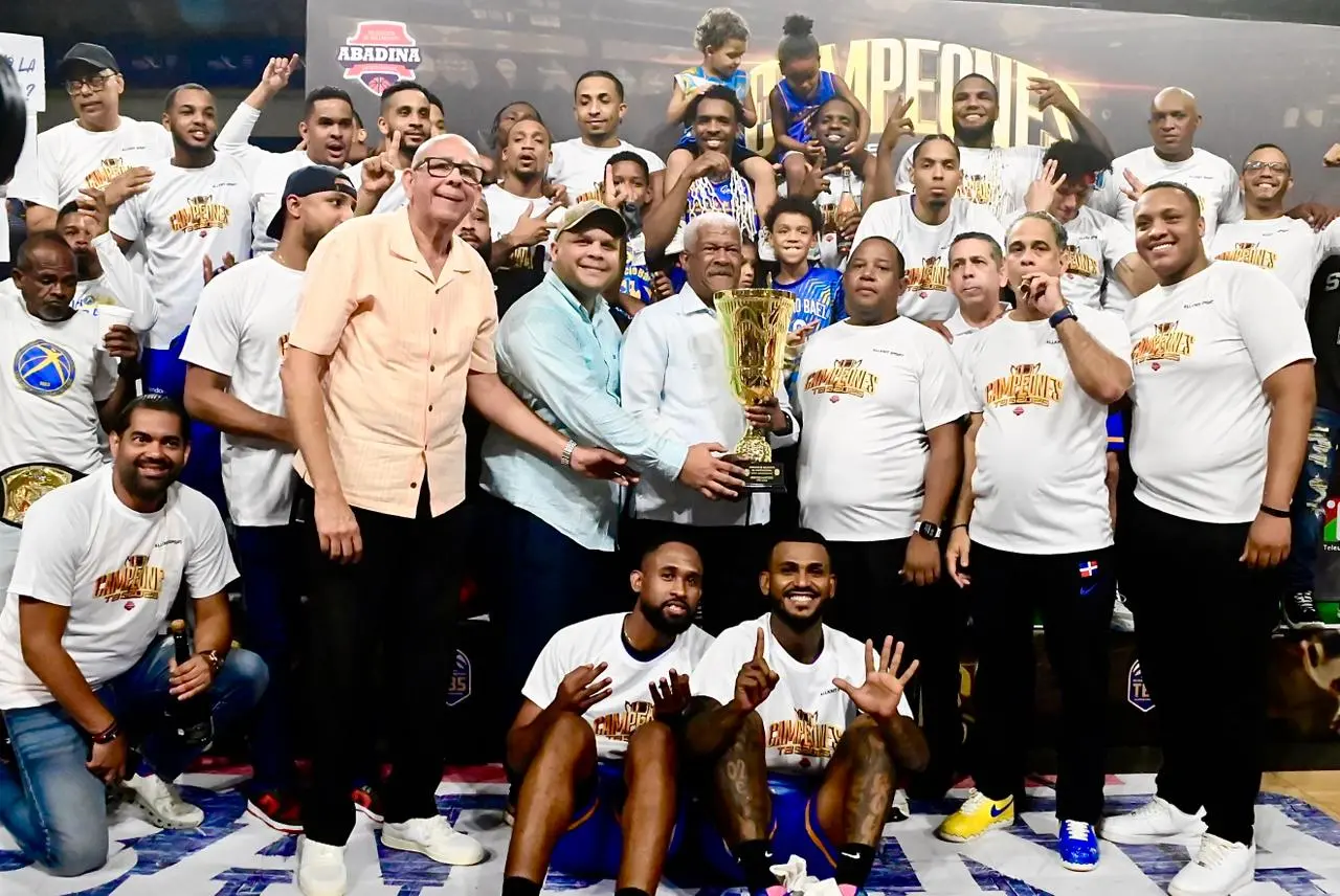 Club Mauricio Báez hace historia con su título 11 en el TBS Distrito