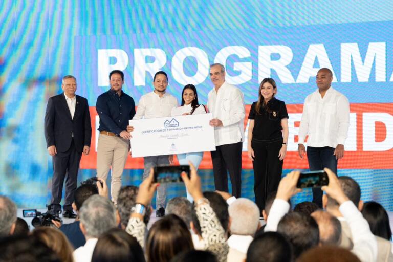 Presidente Abinader y ministro Bonilla relanzan el Programa Mi Vivienda
