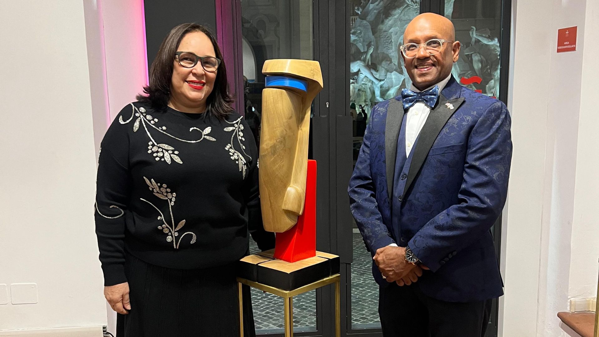 Juan Trinidad lleva el arte dominicano a Roma
