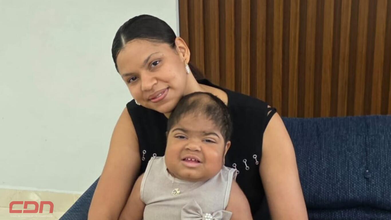 Madre pide auxilio a Abinader para ayudar a su hija