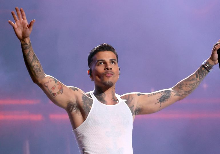 Rauw Alejandro enciende el Malecón de Santo Domingo