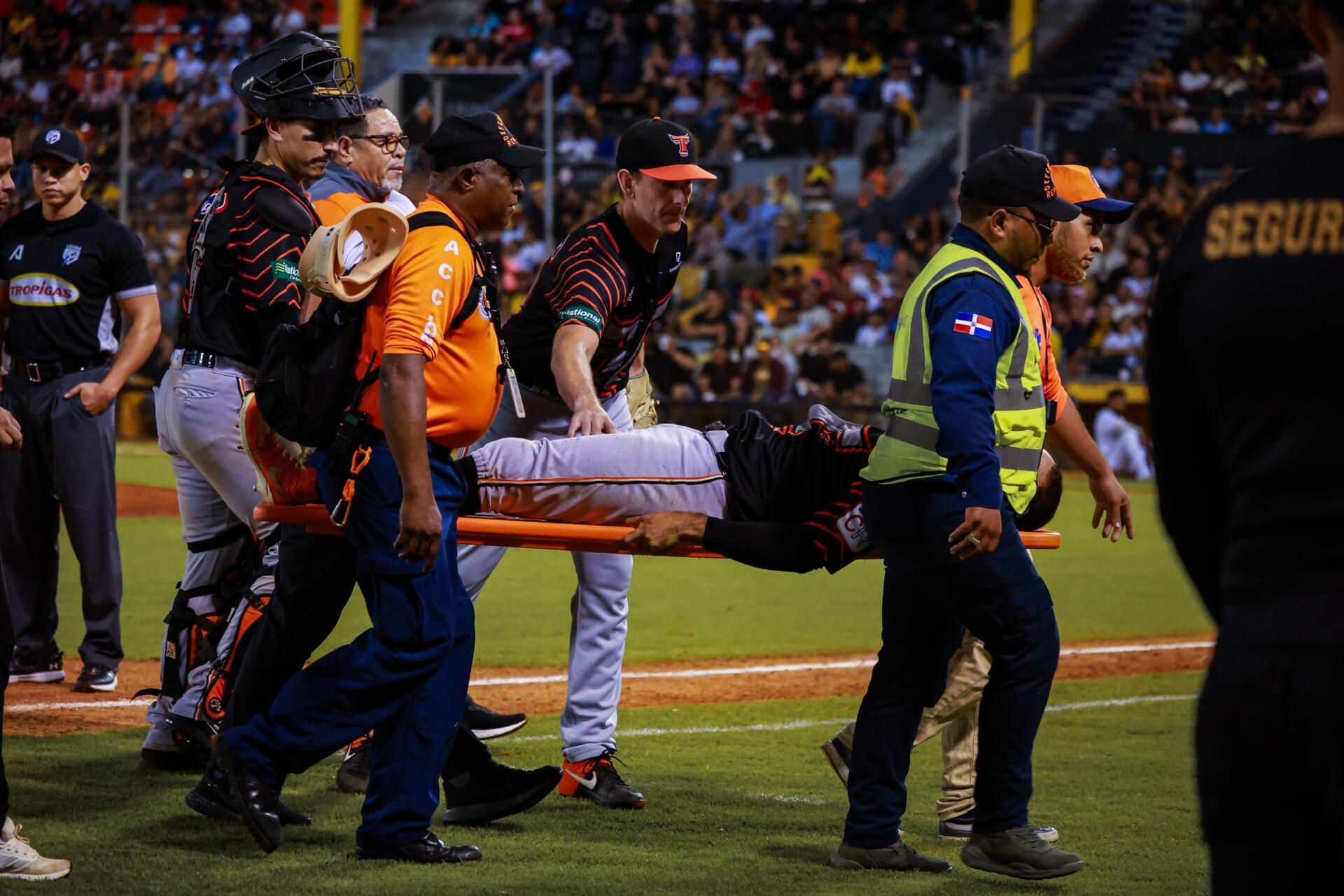 Gilberto Celestino abandona Toros Águilas con esguince de tobillo