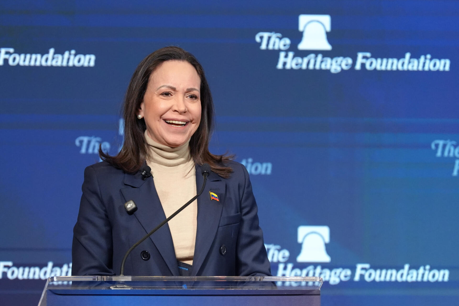 Machado: Venezuela inicia transición; Rodríguez cumple órdenes